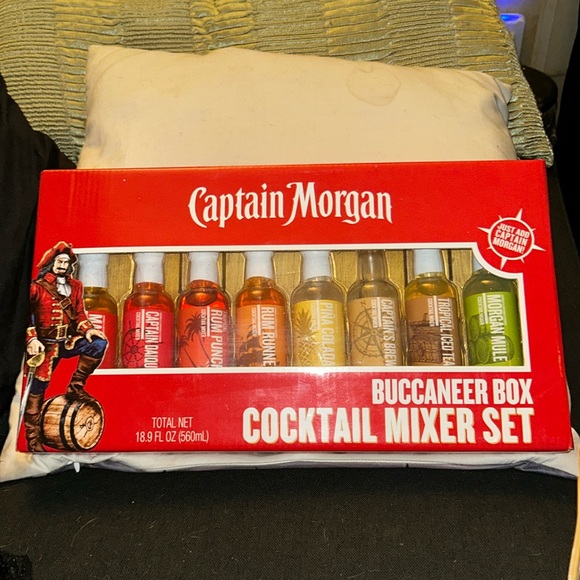 Captain Morgan | Other | Captain Morgan Buccaneer Box Cocktail Mixer ...